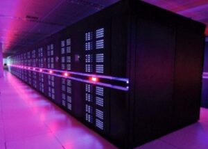 SUPERCOMPUTADORAS - QUE ES, CARACTERISTICAS Y PARA QUE SIRVEN